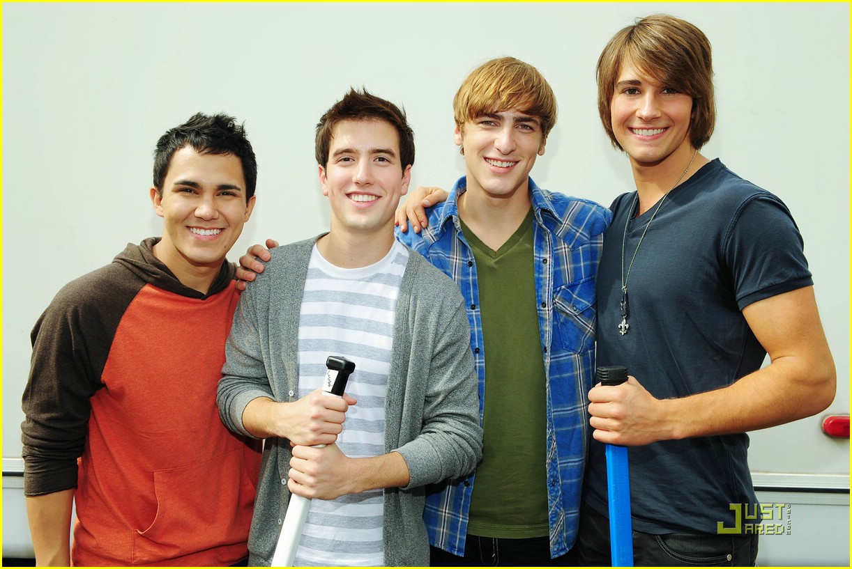 BIG TIME RUSH: kendall, carlos, logan y james